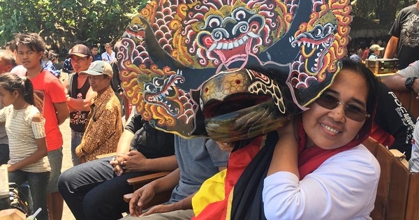 Eva Bangga Milenial Minat Lestarikan Reog Barong di Blitar
