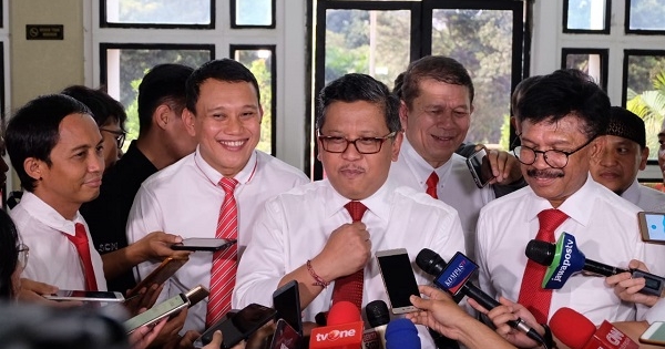Sejak September Yusril Bersedia Jadi Pengacara Jokowi-Ma'ruf