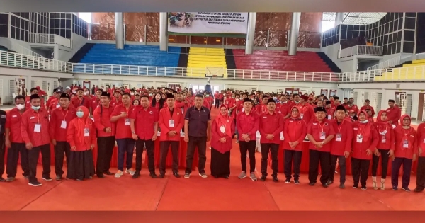 Banteng Gresik Gelar Rakercab Untuk Hadapi Pemilu Banteng Gresik Gelar Rakercab Untuk Hadapi Pemilu