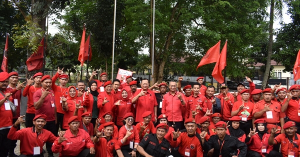 Banteng Lampung Kirim 751 Kader Untuk Ikuti Rangkaian HUT Banteng Lampung Kirim 751 Kader Untuk Ikuti Rangkaian HUT