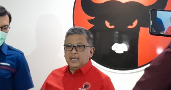 Hasto Bantah PDI Perjuangan Telah Miliki 5 Nama Capres Hasto Bantah PDI Perjuangan Telah Miliki 5 Nama Capres