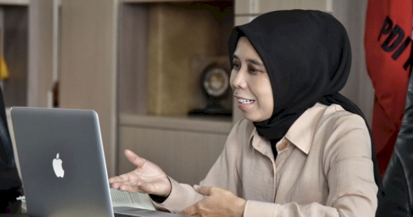 Ineu Ajak Pererat Tali Silaturahmi & Gotong Royong Ineu Ajak Pererat Tali Silaturahmi & Gotong Royong