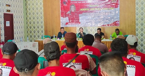 Maria Gelar Sosialisasi 4 Pilar Kebangsaan ke Gapoktan Desa Punggur Kapuas