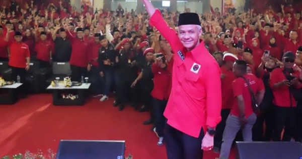 Ganjar Ajak Banteng Jabar Gotong Royong Dalam Meraih Kemenangan di Pemilu