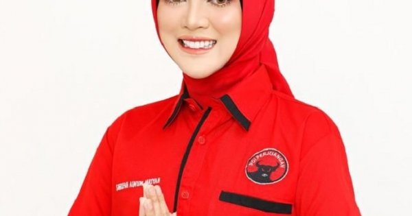 Teh Ifah: Bapak Hasto Kristiyanto Guru Politik yang Jenius