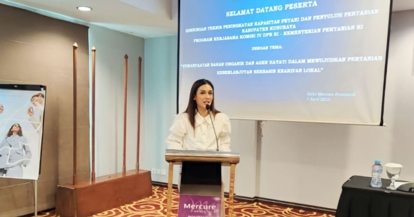 Maria Lestari Komitmen Perjuangkan Nasib Para Petani