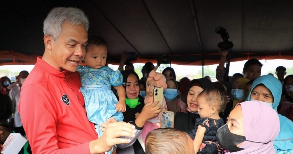 Cara Relawan di Tangerang Sosialisasikan Ganjar Pranowo Sekaligus Cegah ... Cara Relawan di Tangerang Sosialisasikan Ganjar Pranowo Sekaligus Cegah ...