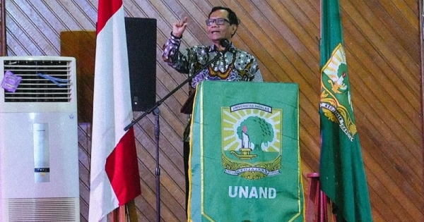 Mahfud MD Ajak Masyarakat Antisipasi Tantangan Pemilu 2024 Mahfud MD Ajak Masyarakat Antisipasi Tantangan Pemilu 2024