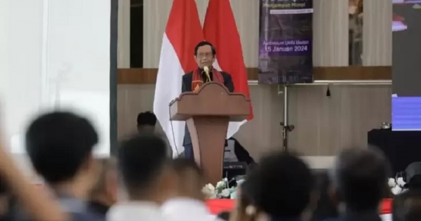 Wujudkan Indonesia Emas 2045, Mahfud MD Dorong Kemajuan Lembaga Pendidikan