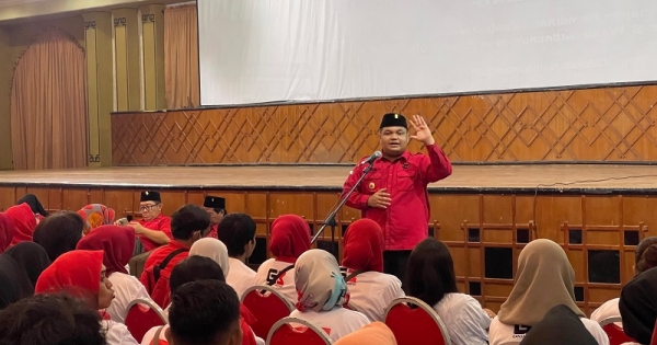 PDI Perjuangan Surabaya Mantapkan Saksi Kawal Kemenangan Ganjar - Mahfud