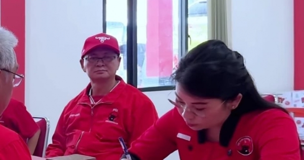 Tjhai Chui Mie Daftarkan Diri Sebagai Bakal Calon Wali Kota Singkawang