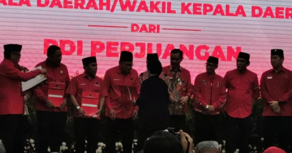 PDI Perjuangan Rekomendasi Pasangan Danny Pomanto - Azhar Arsyad Maju ...