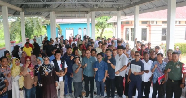 Reses di Pasangkayu, Agus Ambo Djiwa Serap Aspirasi Petani dan Nelayan ...