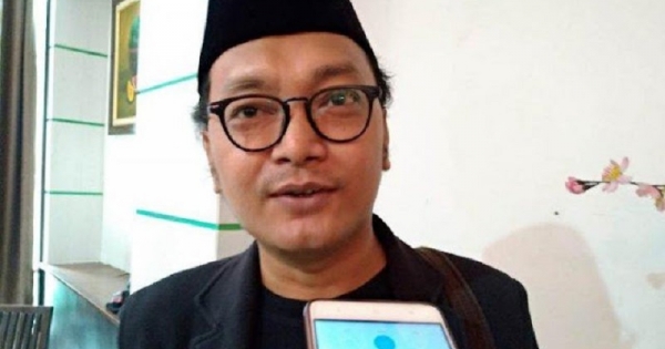 Gus Romli: Hasto Tak Akan Jadi Tersangka Jika Jokowi Batal Dipecat, PDI ...