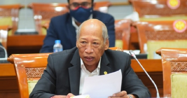 I Wayan Sudirta Tagih Komitmen Pemerintah Soal Penciptaan Lapangan ...