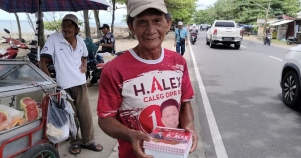 Alex Indra Lukman Terus Komitmen Kepedulian Sosial Lewat Program 'Kamis ...