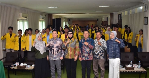 Dewi Juliani: Kampus Membentuk Karakter, Nilai-Nilai Kebangsaan Bagi ...