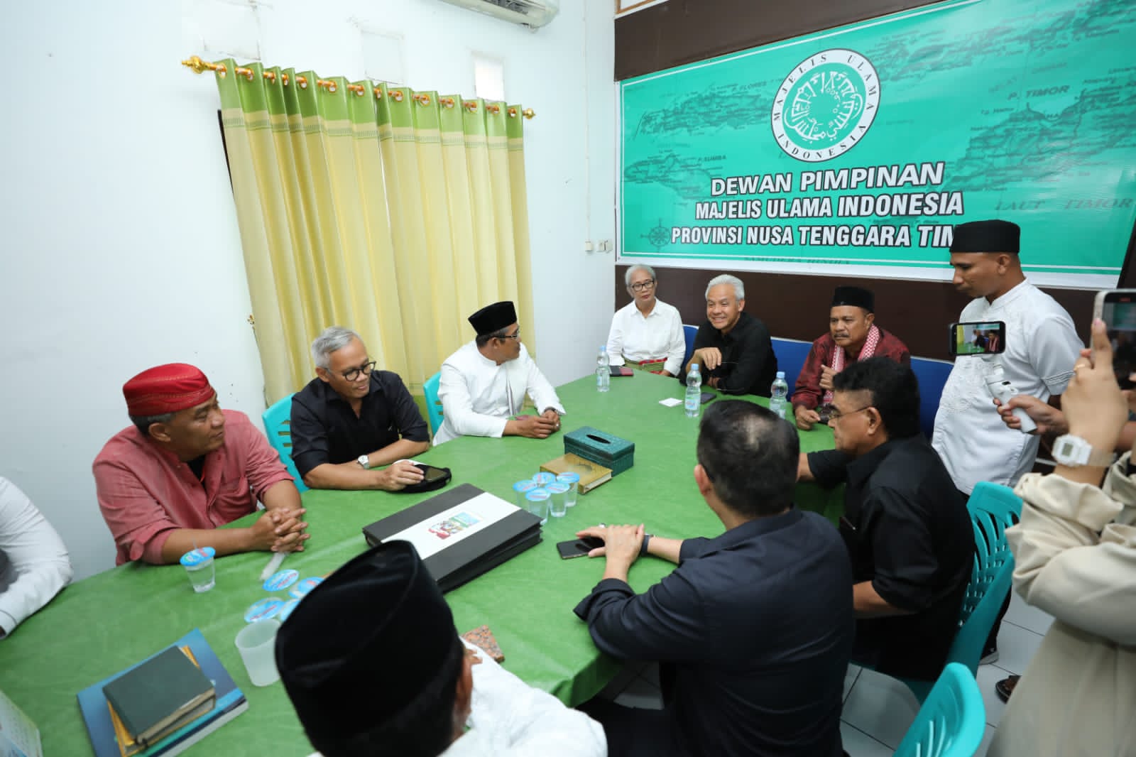 Guntur Romli: Jangan-jangan Benar Ketua Timses Prabowo-Gibran Itu Pak Jokowi