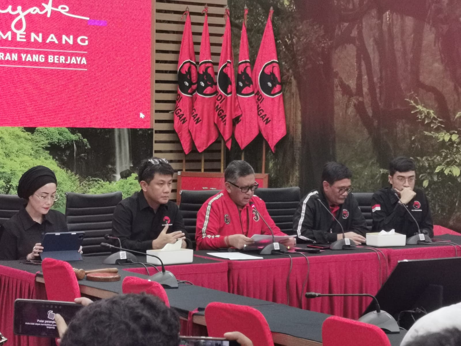 Hasto Bakal Ikut Berlari Bawa Obor Api Abadi Mrapen ke Lokasi Rakernas PDI Perjuangan