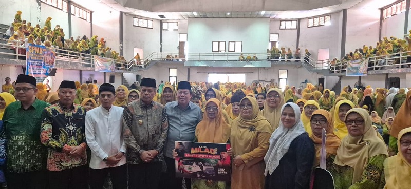 Alex Indra Lukman Hadiahkan Mobil Hiace Kepada PWA Sumbar di Milad ke ...