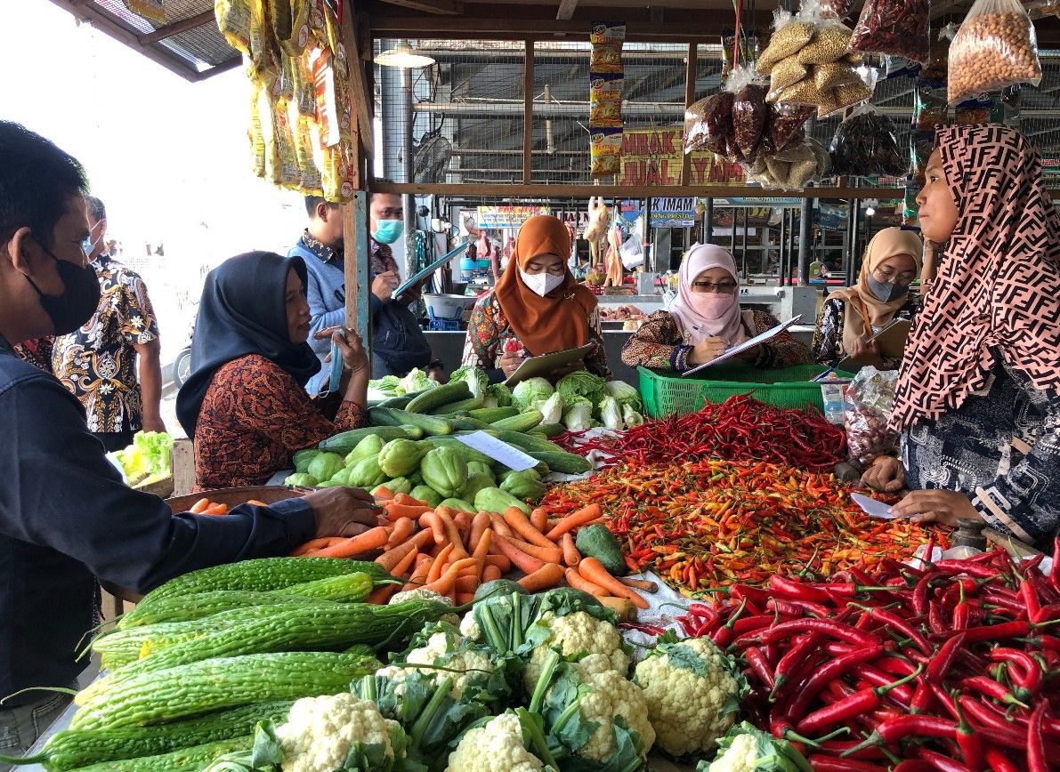Aria Pastikan Fluktuasi Harga Bahan Pokok Bersifat Temporer