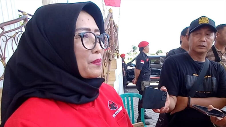 Sri Rahayu Beri Wejangan Pentingnya Mahasiswa Berorganisasi